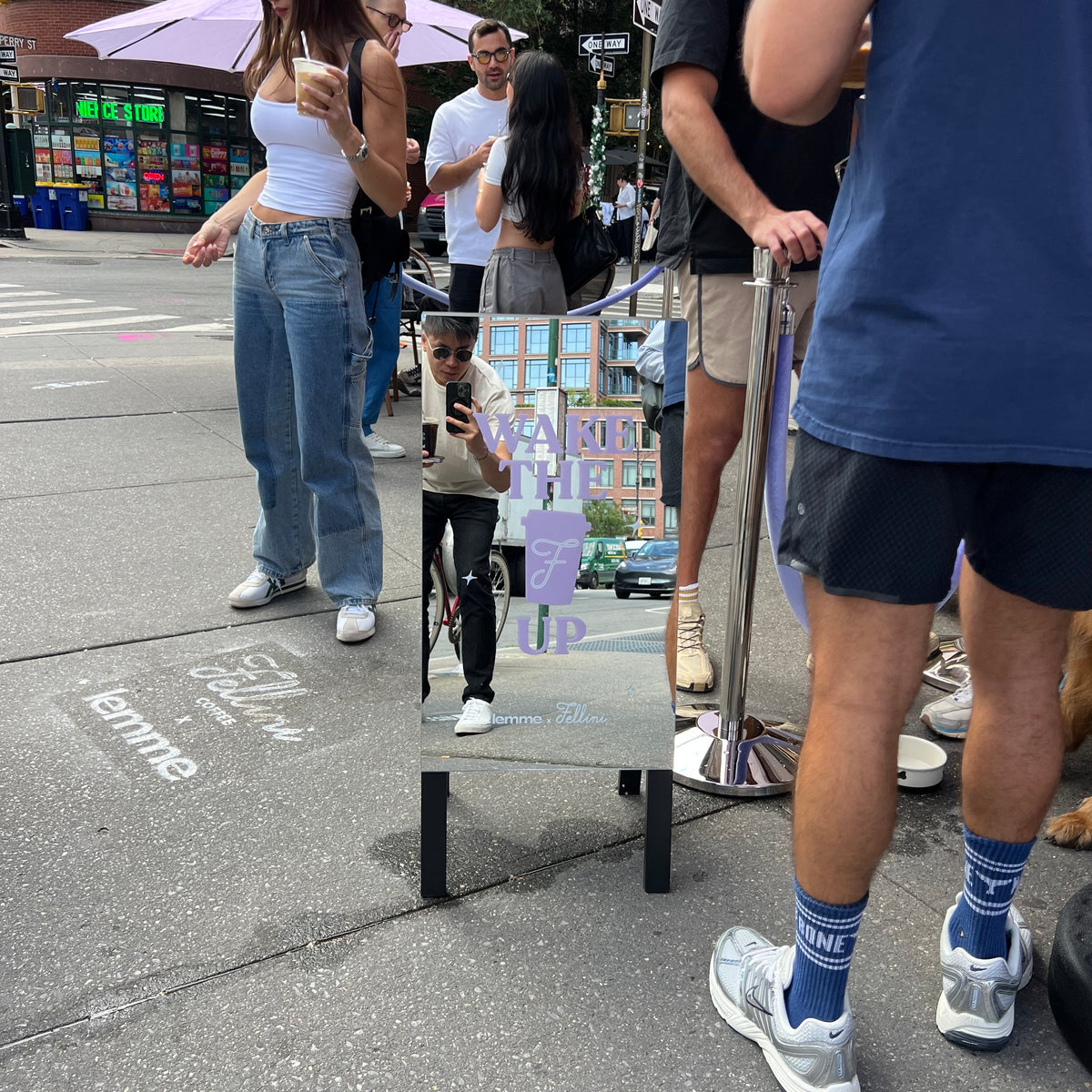 Custom Pop Up Event Signs & Mirrored Display Signage | Signs and Mirrors